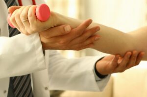 ALS vs MS: What’s the Difference? Symptoms & Home Care | Alliance Homecare